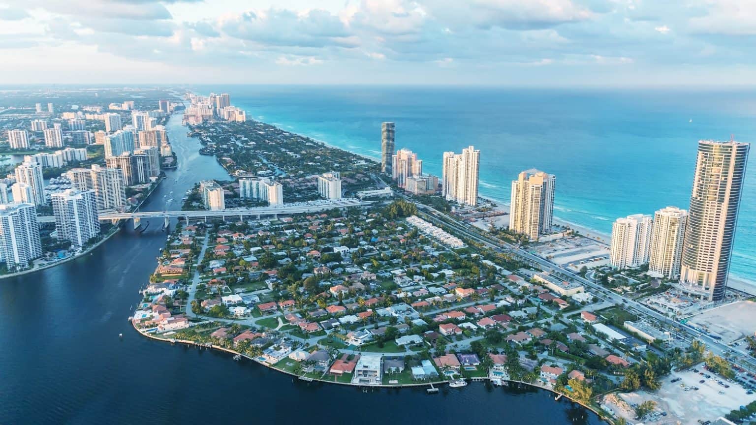 Atlanta vs. Miami [2024] | Comparison, Pros & Cons: 🤷 Which City is Better?